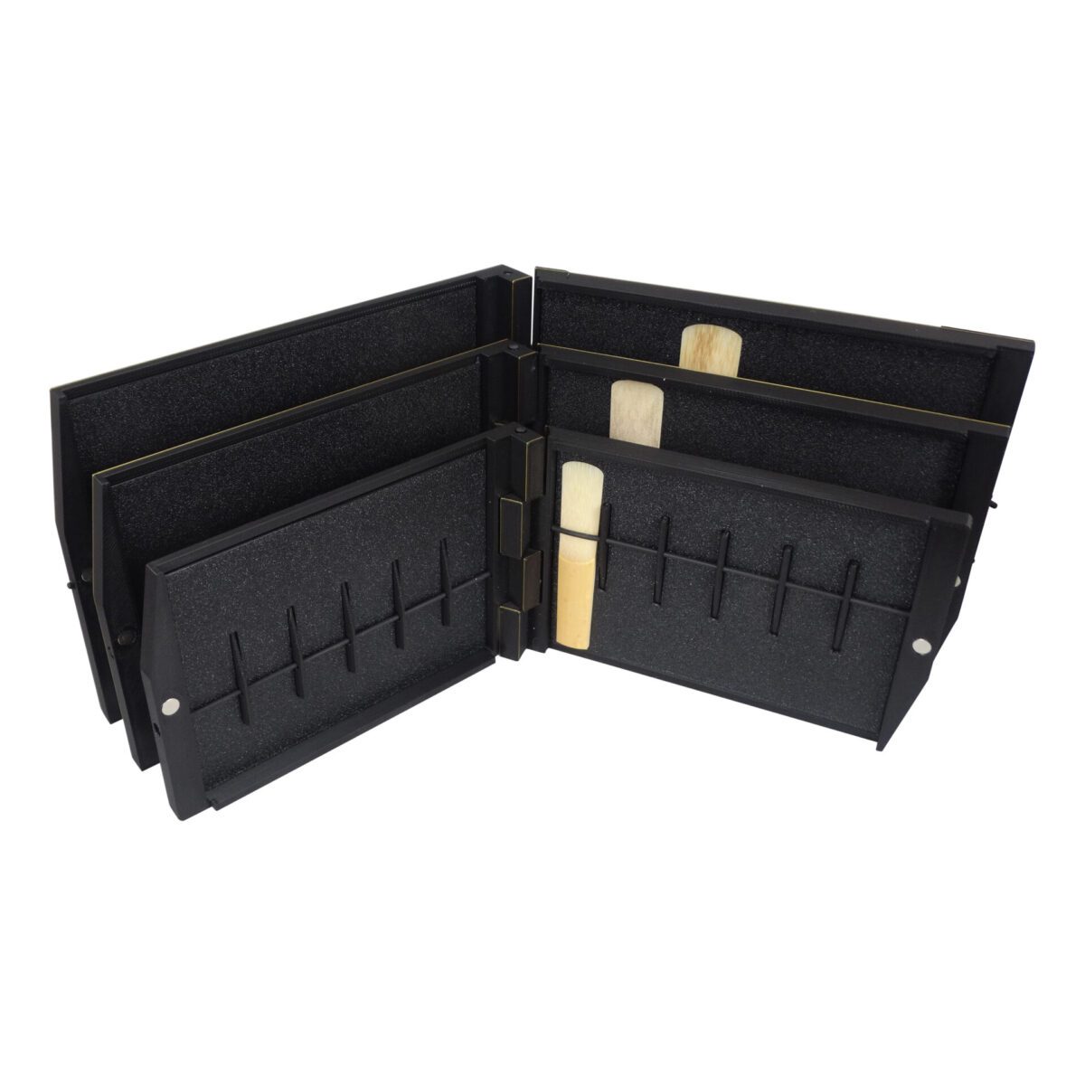 On reeds and cases - WoodWindDesign